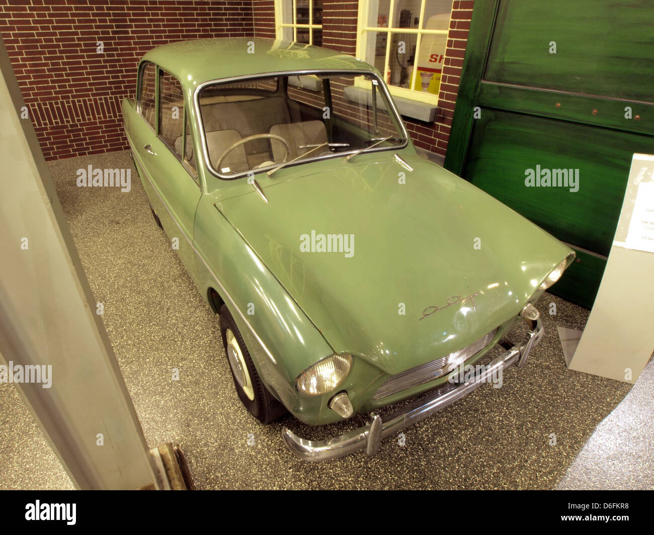 Africa car manufacturing hi-res stock photography and images - Alamy