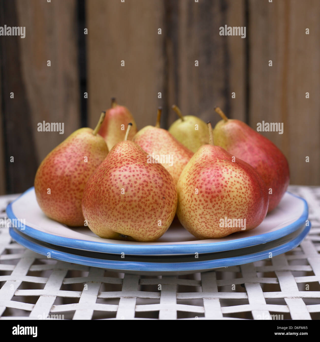 Five metal plates hi-res stock photography and images - Alamy