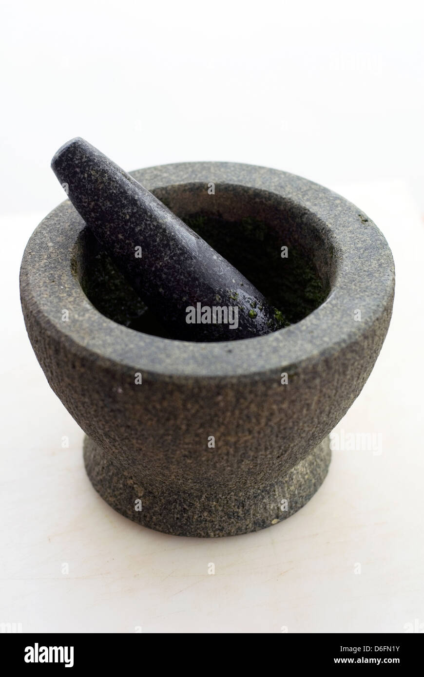 Pestle and mortar cut out hi-res stock photography and images - Alamy