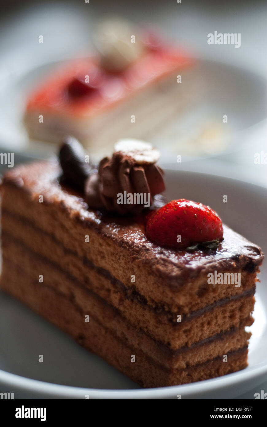 Layered chocolate sponge cake hi-res stock photography and images - Alamy