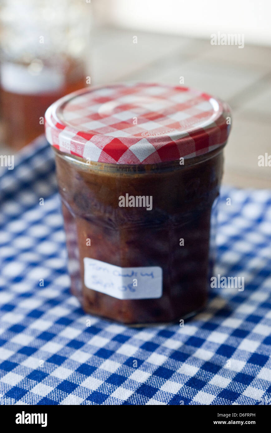 How to make tomato chutney hi-res stock photography and images - Alamy