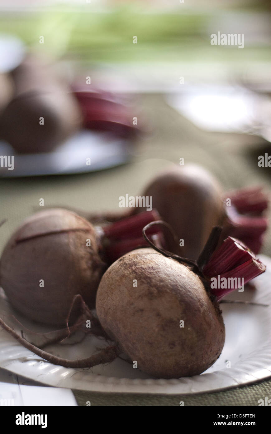 Paper plate hi-res stock photography and images - Alamy