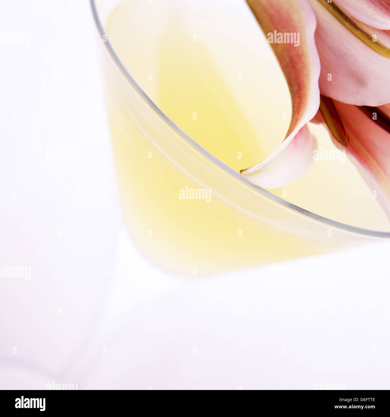 Flower Power Cocktail / with Recipe Stock Photo - Alamy