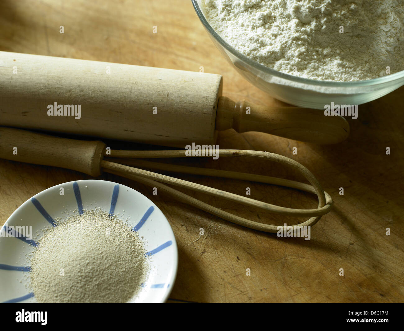 Flour balloon hi-res stock photography and images - Alamy