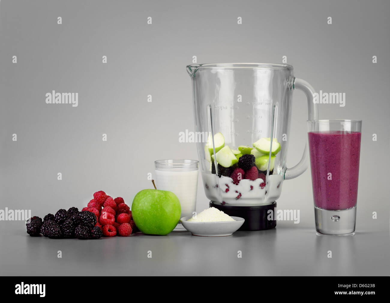Berry and Apple Smoothie Stock Photo - Alamy