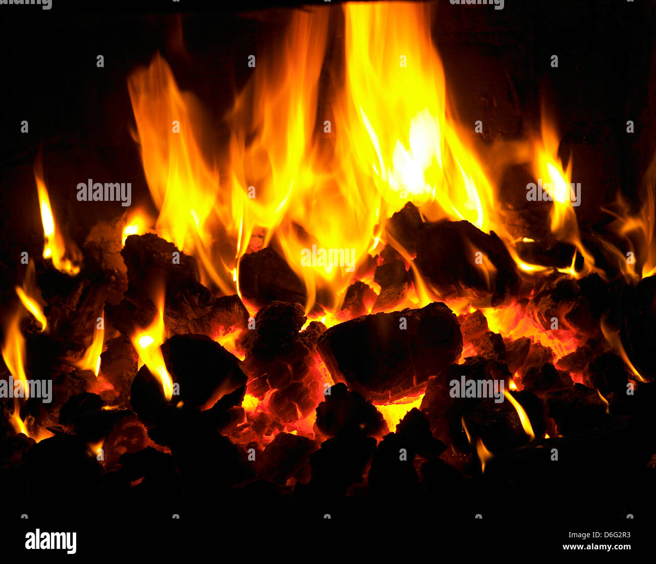 Barbeque flames hot coals fire Stock Photo - Alamy