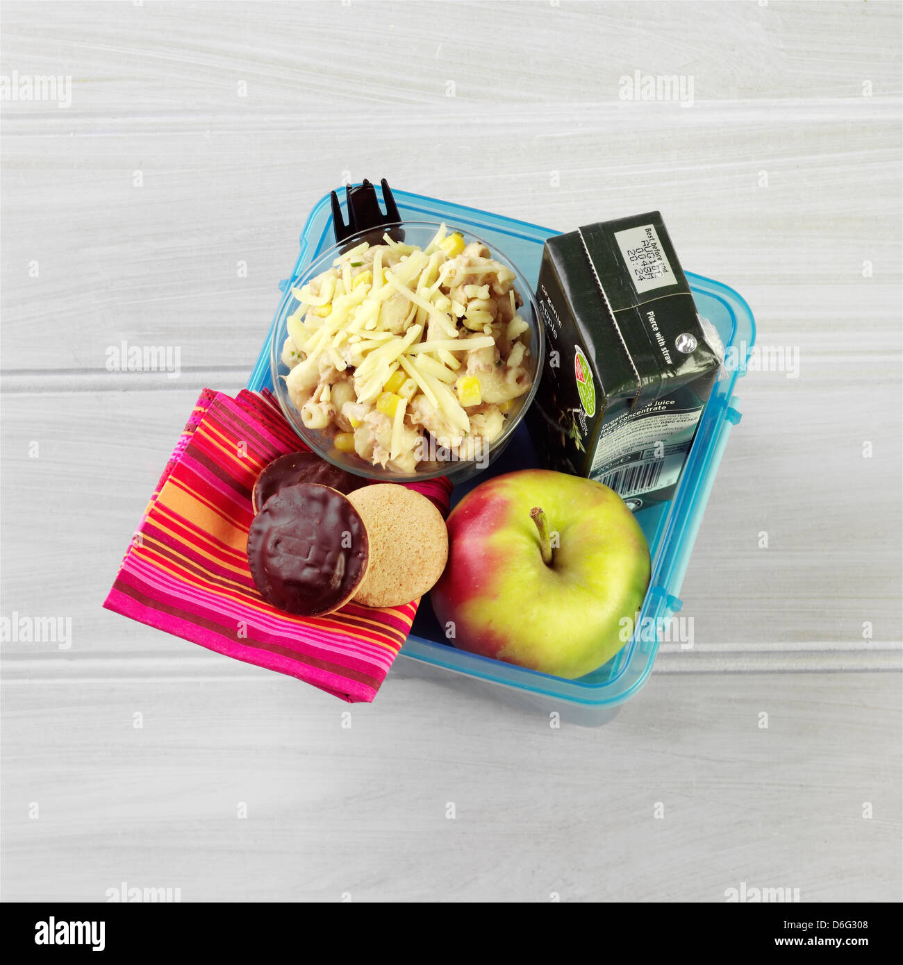 Sweetcorn cheese pasta lunch box snack hi-res stock photography and ...