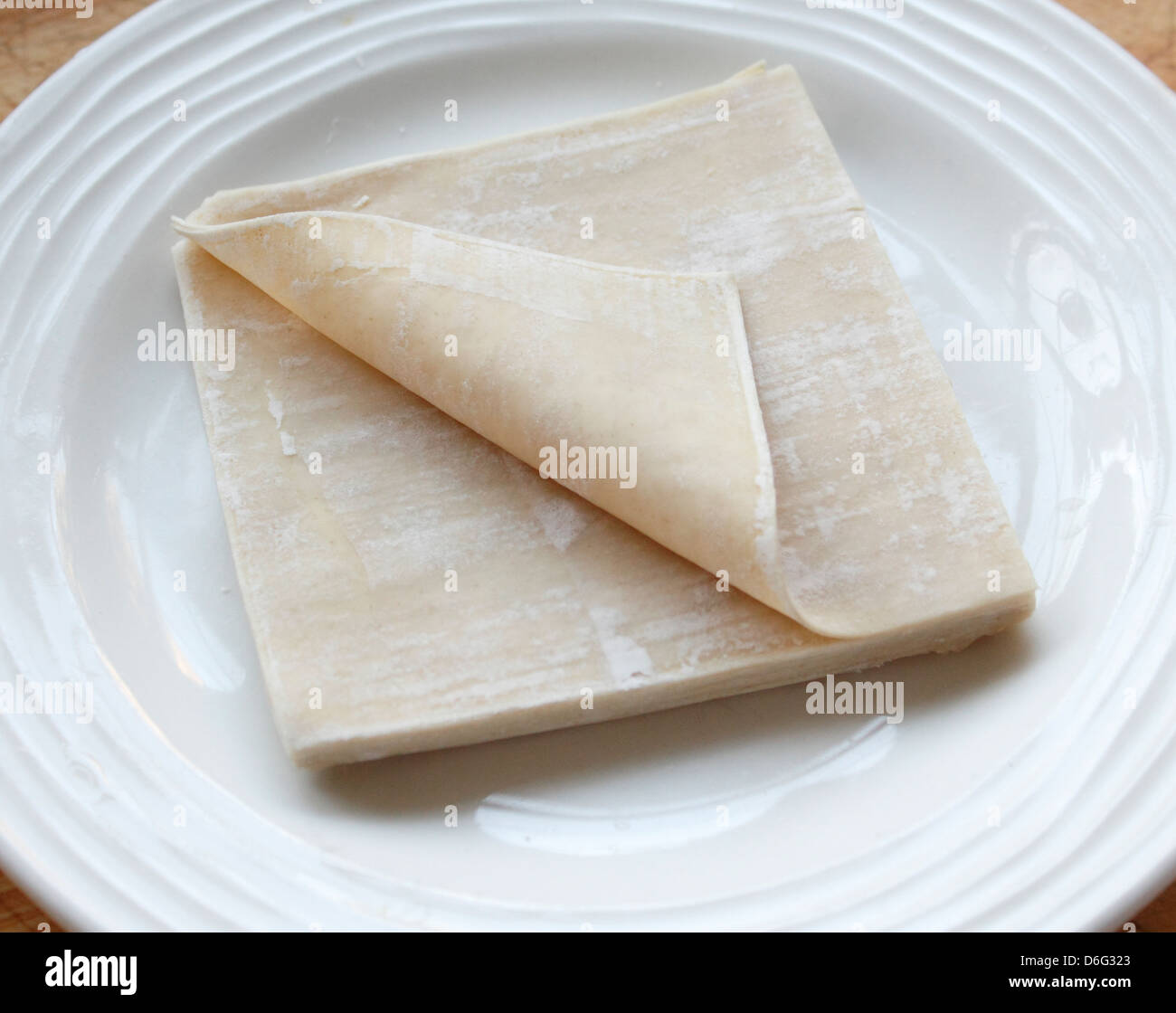 Stack of Won Ton Dim Sum Pastries - step shot Stock Photo - Alamy