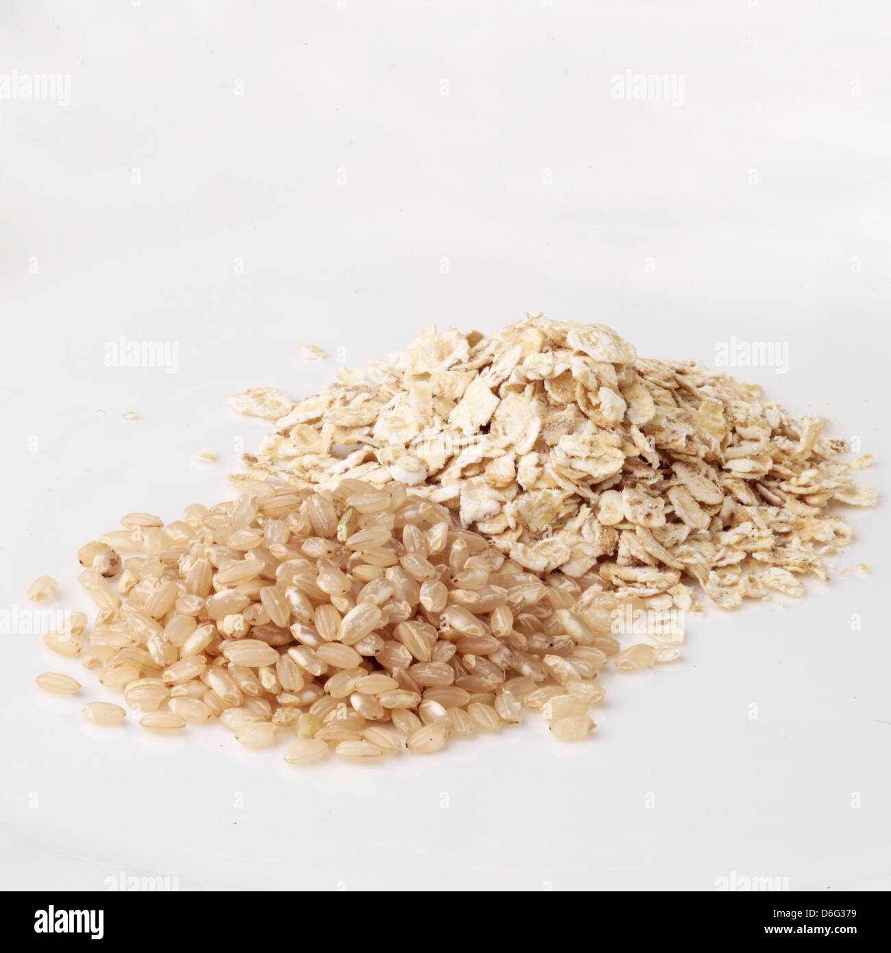 Brown rice and Rolled oats Stock Photo - Alamy
