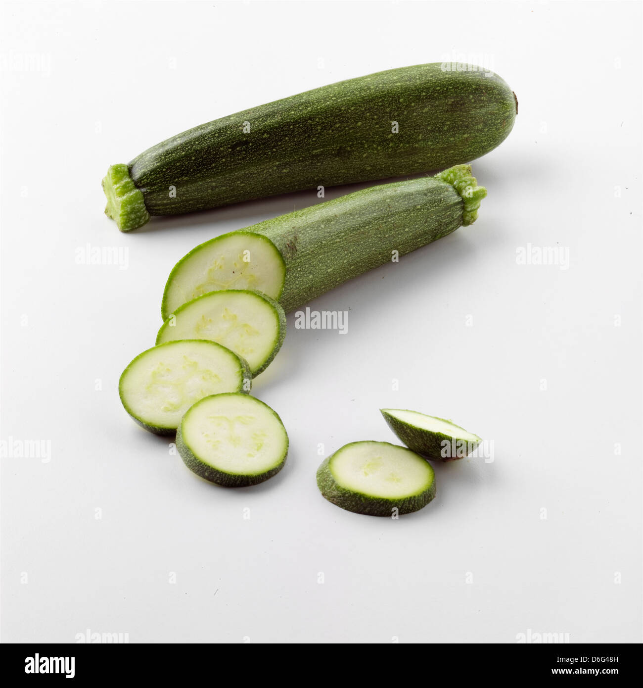 Whole courgettes hi-res stock photography and images - Alamy