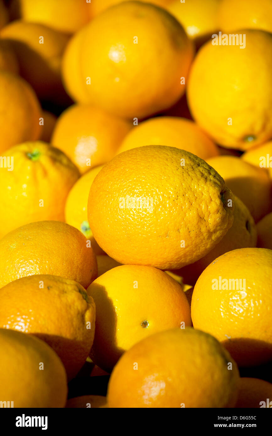 Raw oranges hi-res stock photography and images - Alamy
