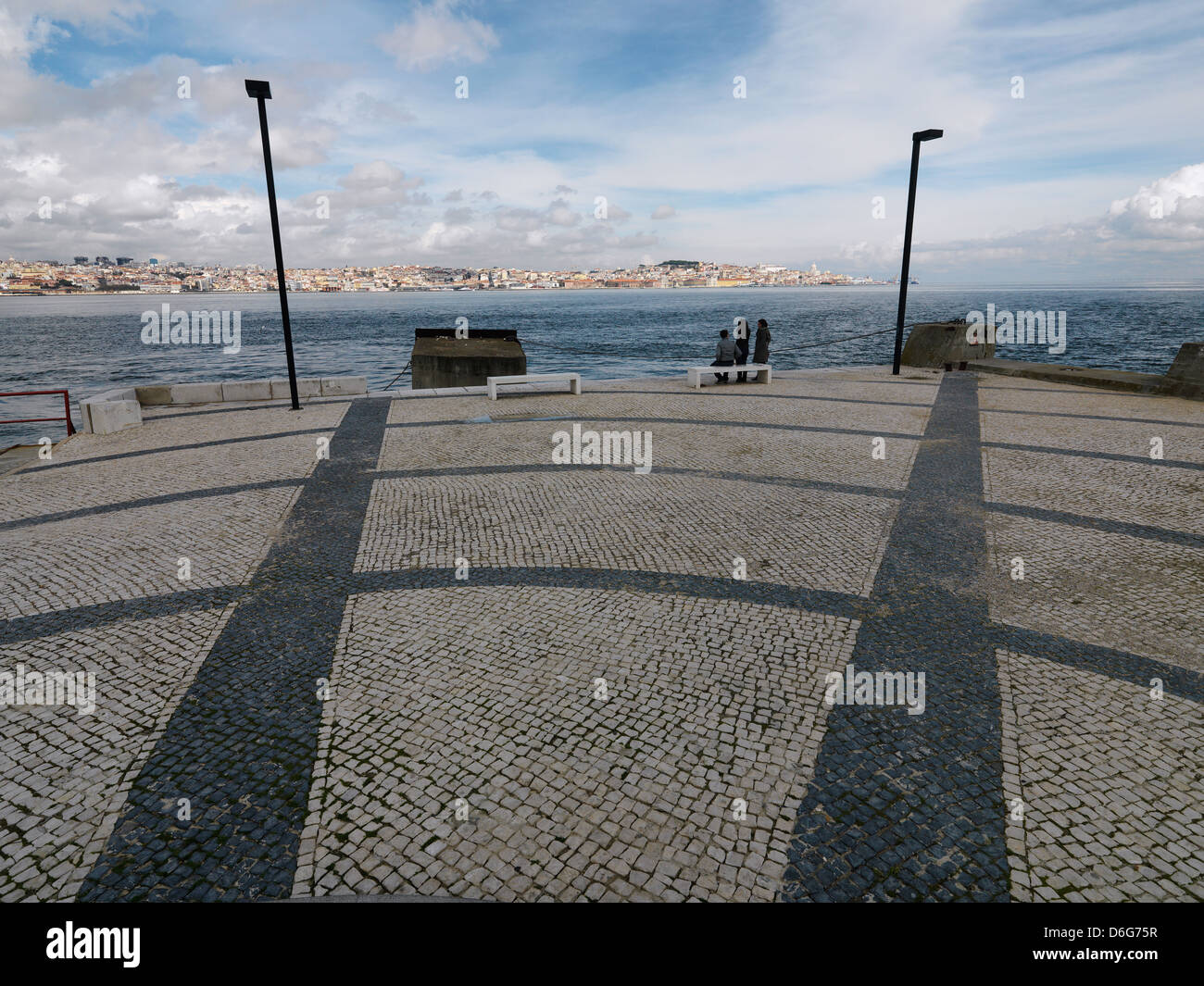 Port Of Cacilhas High Resolution Stock Photography and Images - Alamy