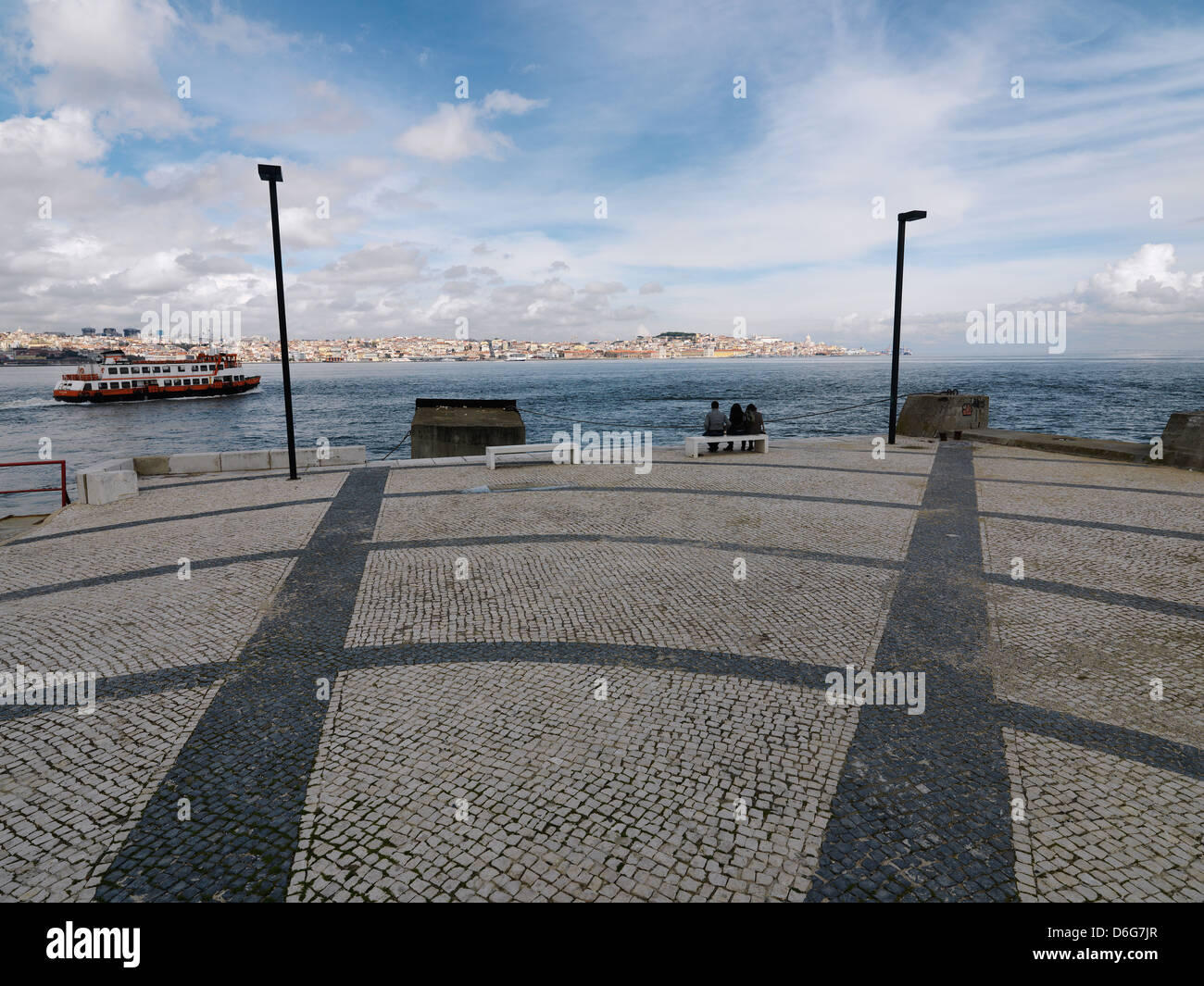 Port Of Cacilhas High Resolution Stock Photography and Images - Alamy