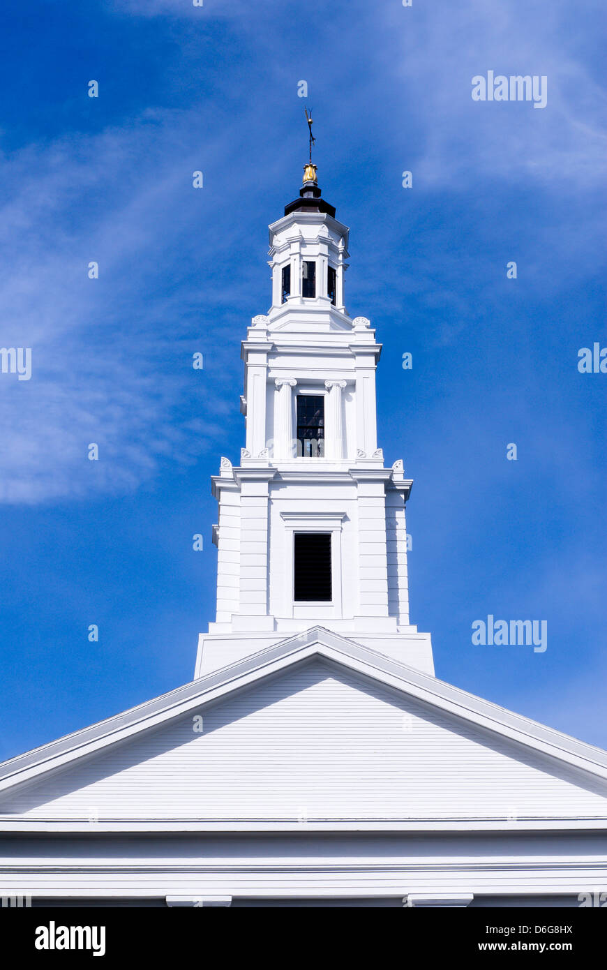 White church spire hi-res stock photography and images - Alamy