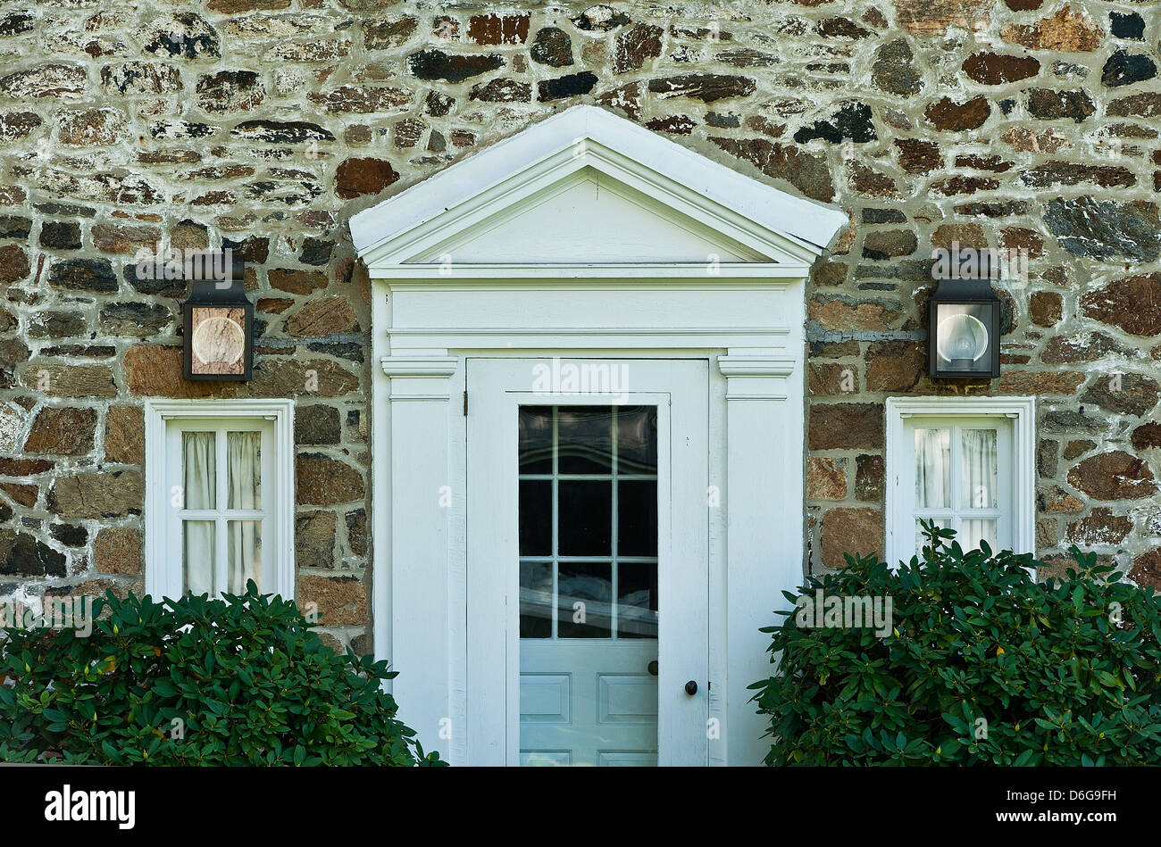 Colonial Home Exterior High Resolution Stock Photography and Images - Alamy