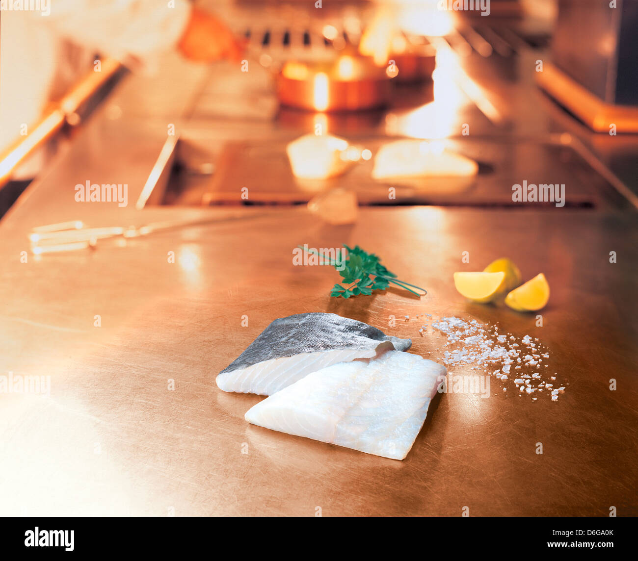 Chefs hands with fish hi-res stock photography and images - Alamy