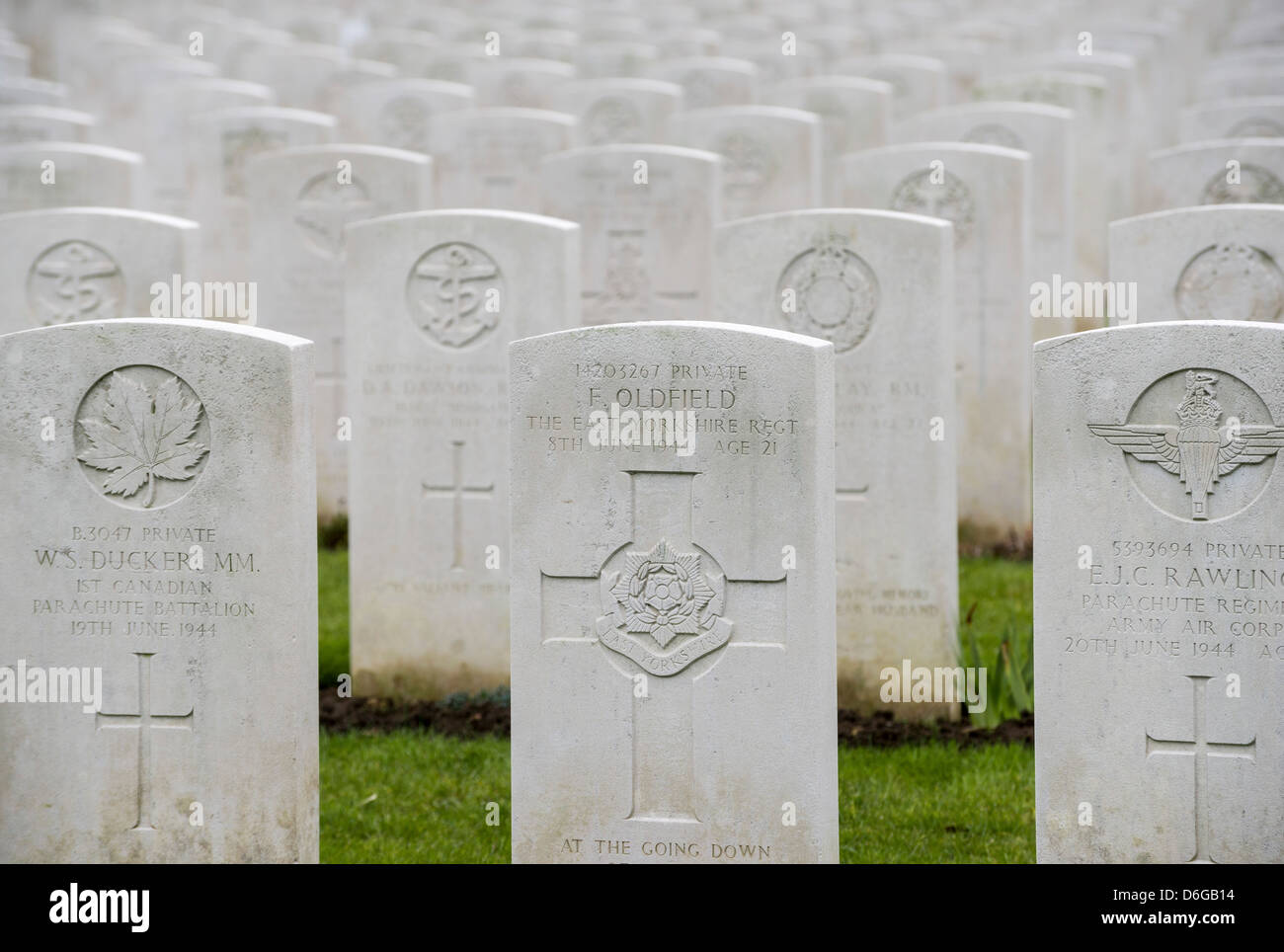 Memorial Stones, British military cemetery, Hermanville-sur-Mer (14880 ...