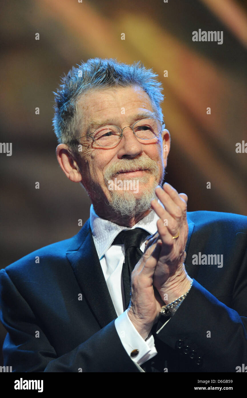 British actor John Hurt attends the award ceremony for the Shooting ...