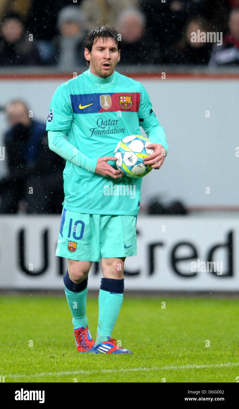 Lionel messi bayer leverkusen 2012 hi-res stock photography and images ...
