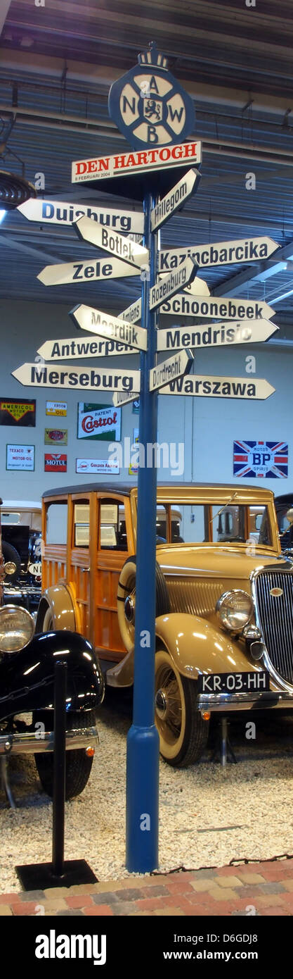 Anwb car hi-res stock photography and images - Alamy