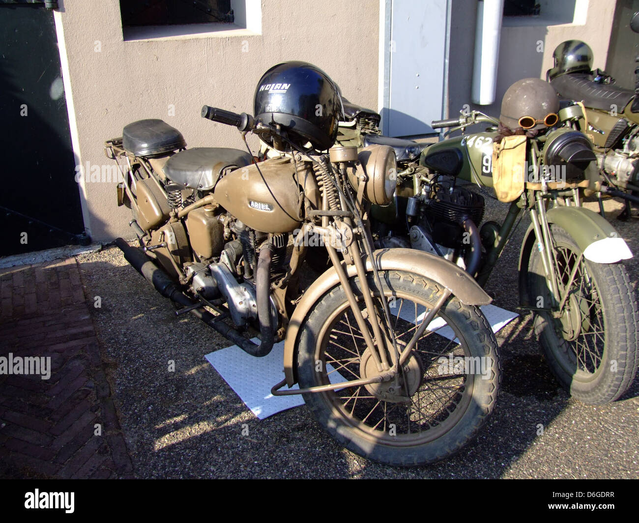 Ariel motorcycle 350 hi-res stock photography and images - Alamy