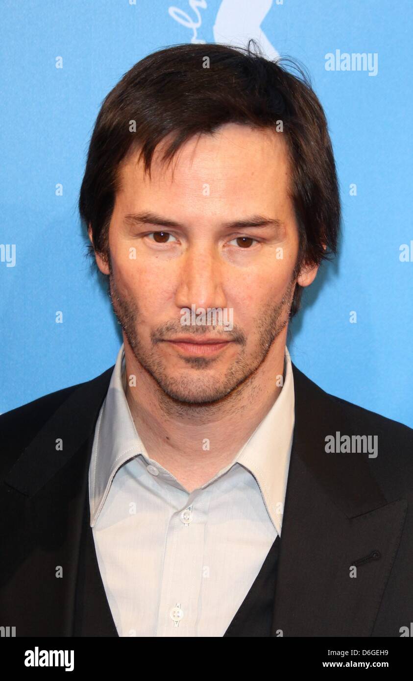 US actor/producer Keanu Reeves attends the photo call of "Side By Side ...