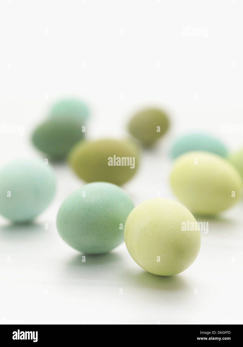 Filling of colored eggs hi-res stock photography and images - Alamy