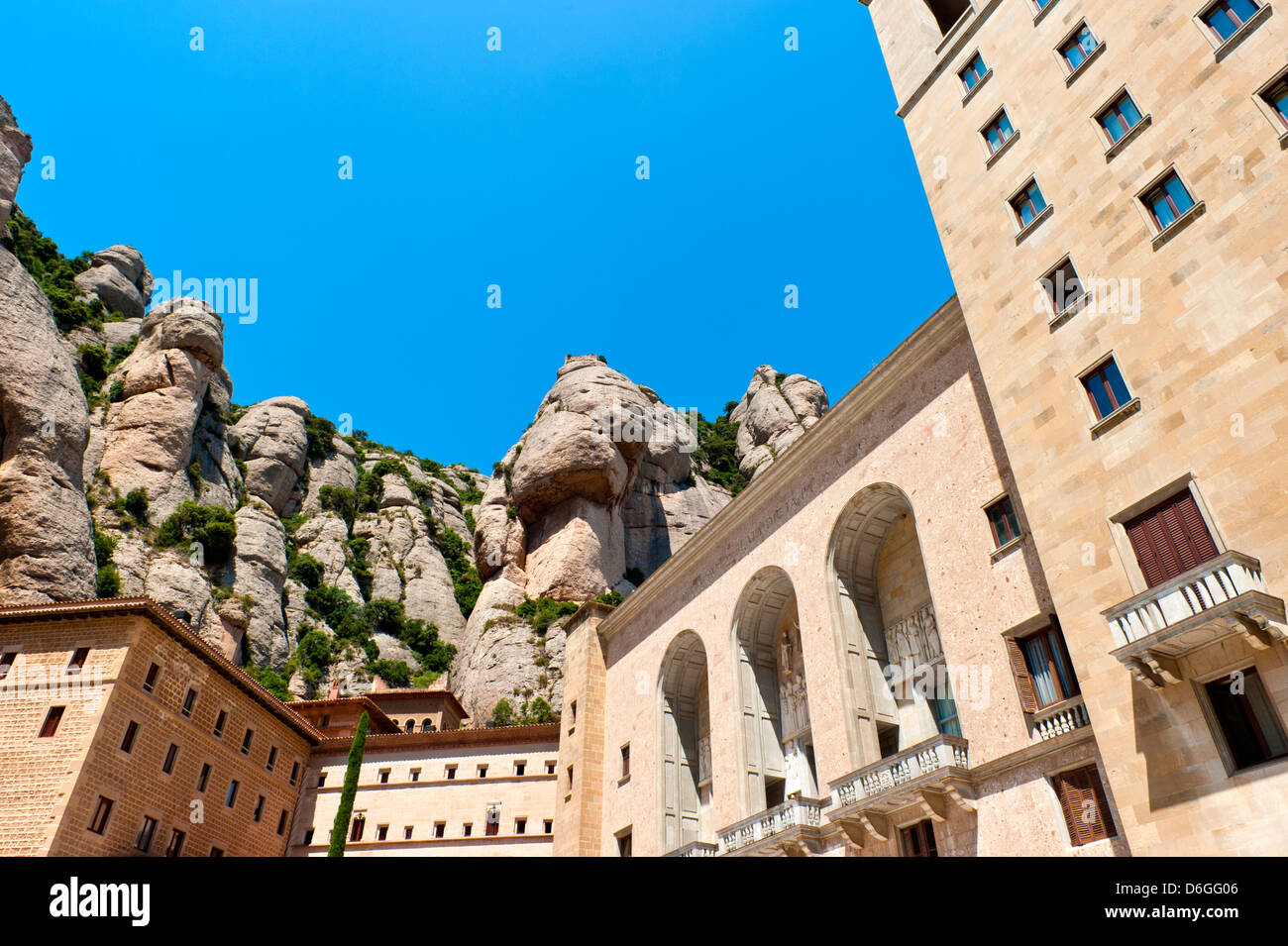 Monastery catalonia cliff hi-res stock photography and images - Alamy