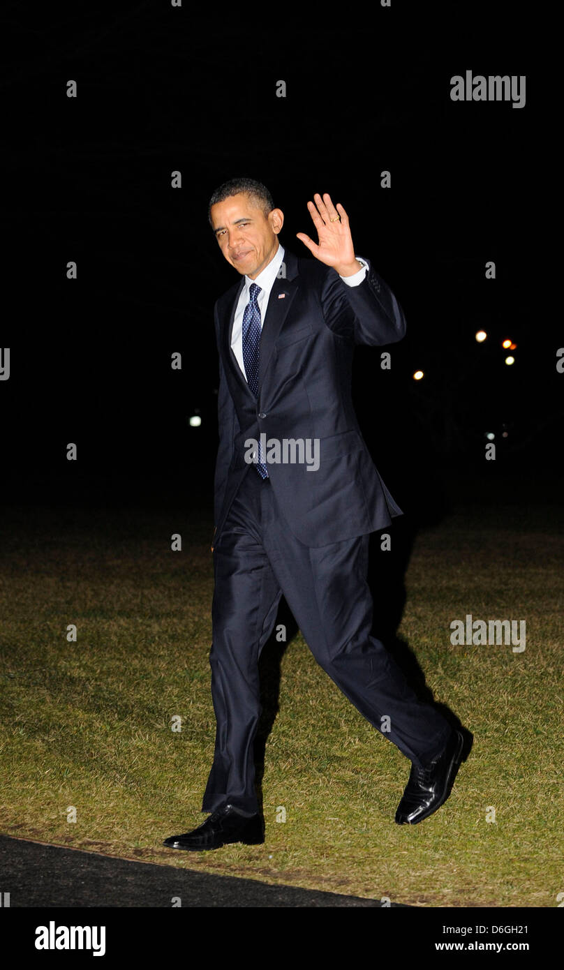 United States President Barack Obama arrives on the South Lawn of the ...