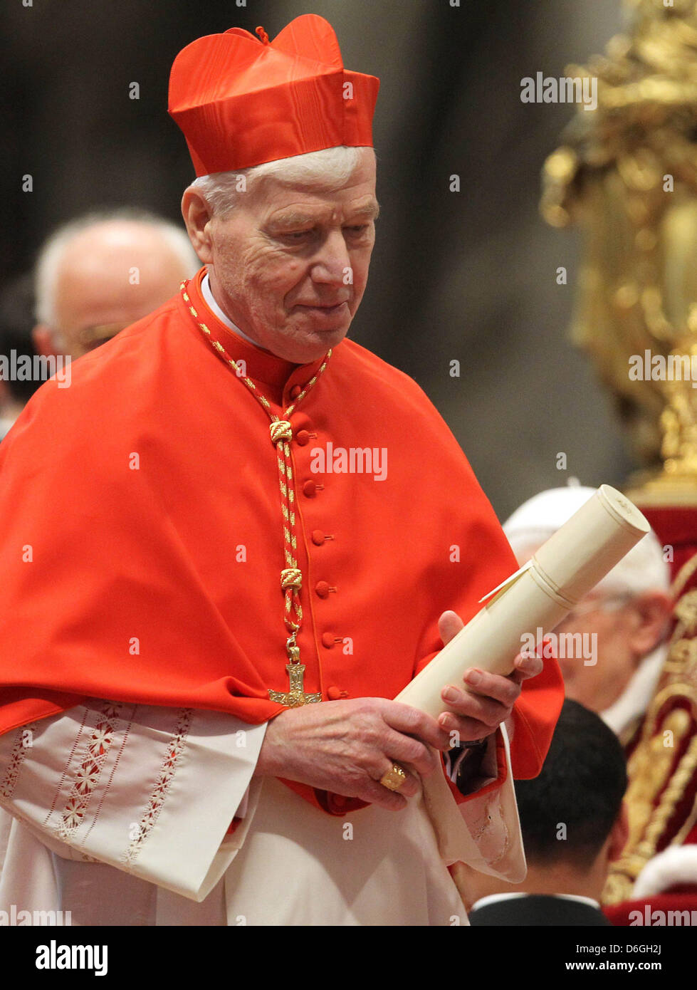 Berlin Archbishop Karl Josef Becker receives his certificate of ...