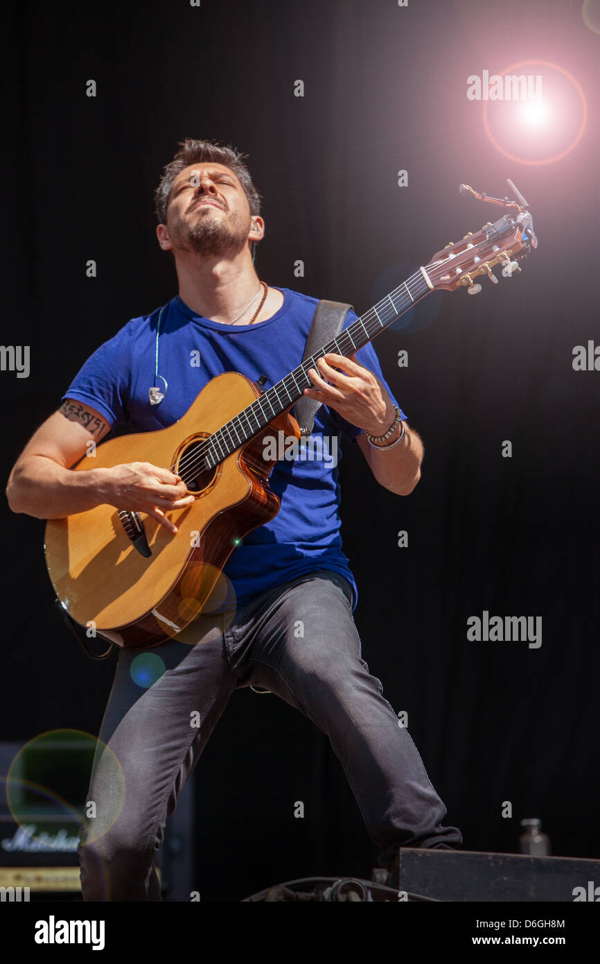 Rodrigo And Gabriela High Resolution Stock Photography and Images - Alamy