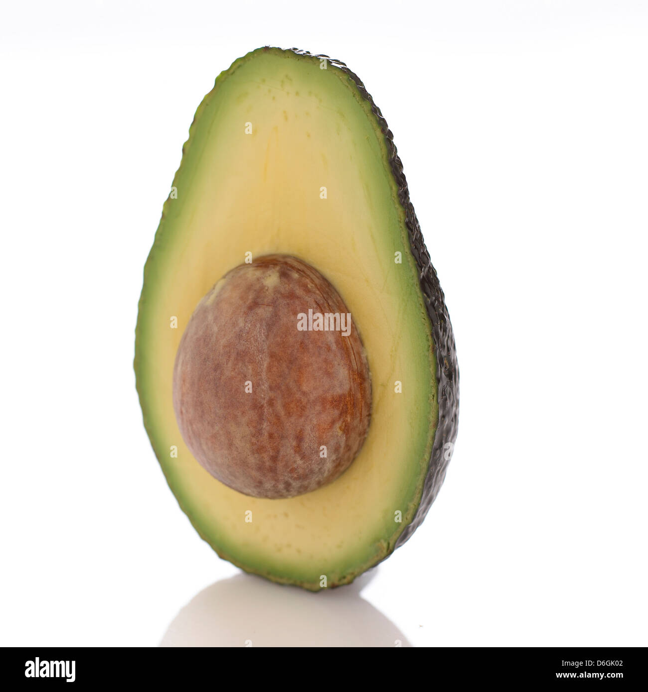 Half cut ripe avocado hi-res stock photography and images - Alamy