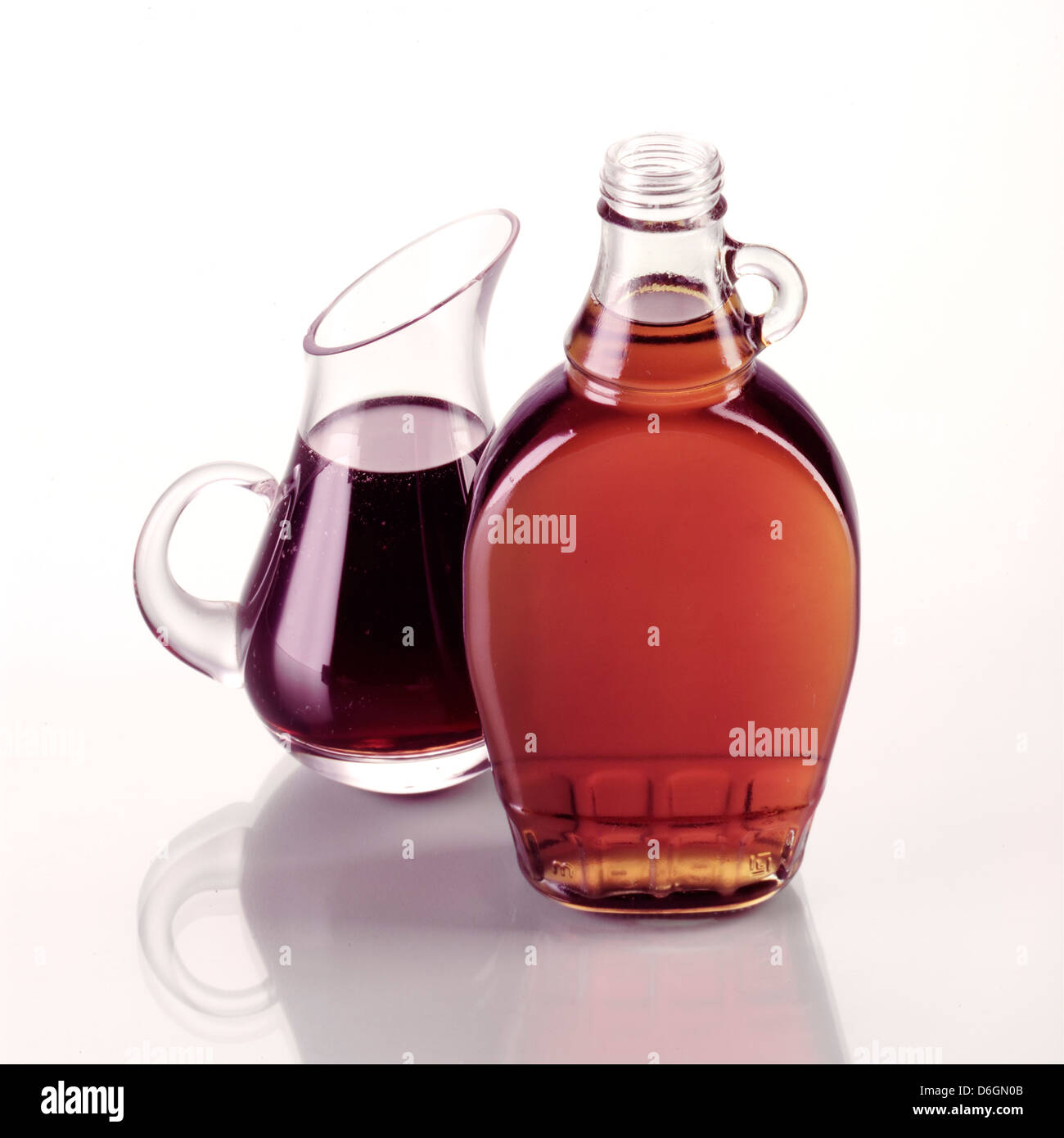 Dark and Light Maple Syrup Stock Photo - Alamy