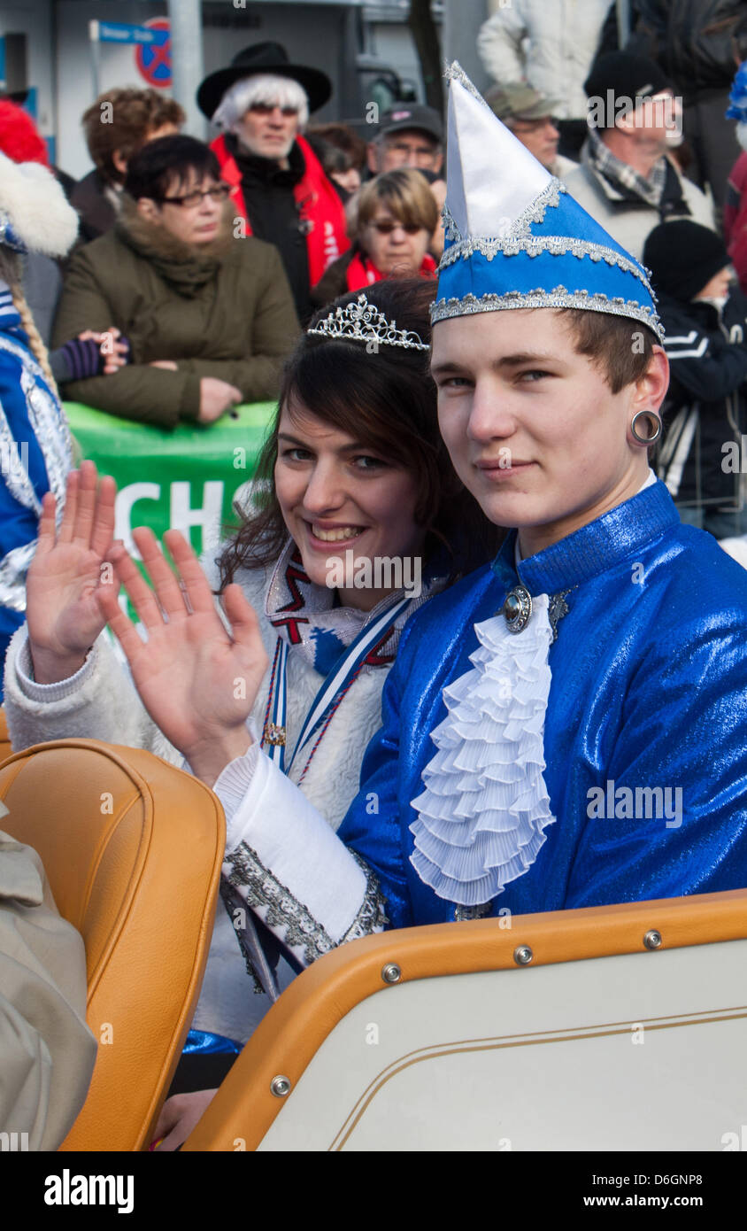 Princess Caroline I. and Prince Florian I. wave during the Carnival ...