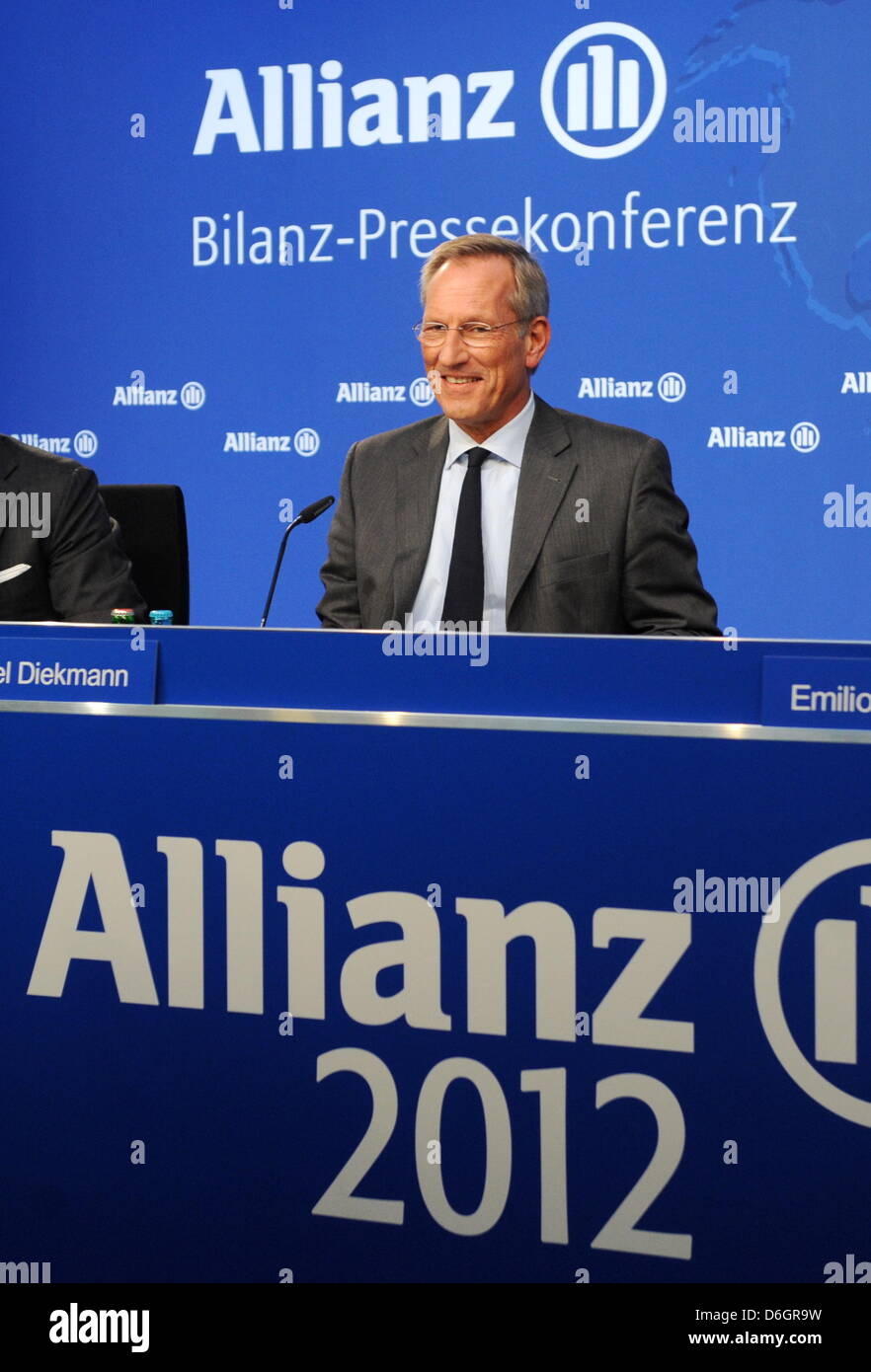 Der Vorstandsvorsitzende der Allianz SE, Michael Diekmann, lacht am ...