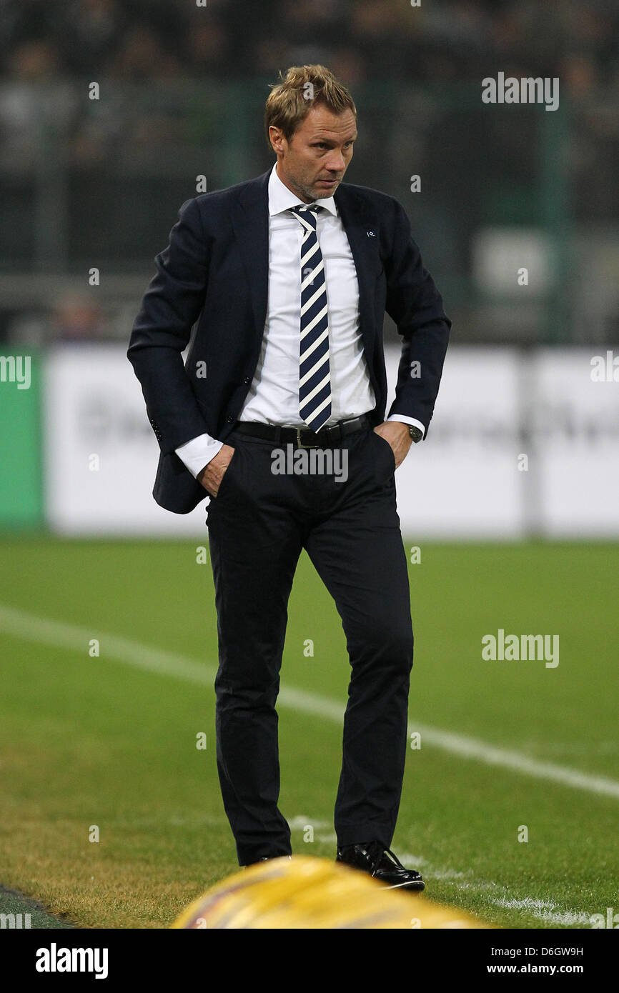Hamburg's head coach Thorsten Fink during the German Bundesliga match ...