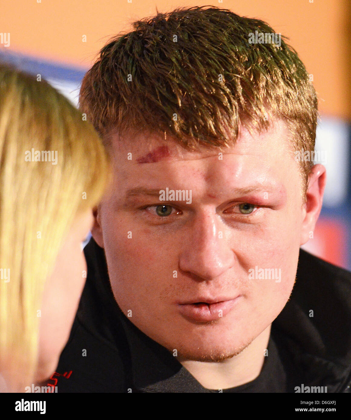 Boxing match face hi-res stock photography and images - Alamy