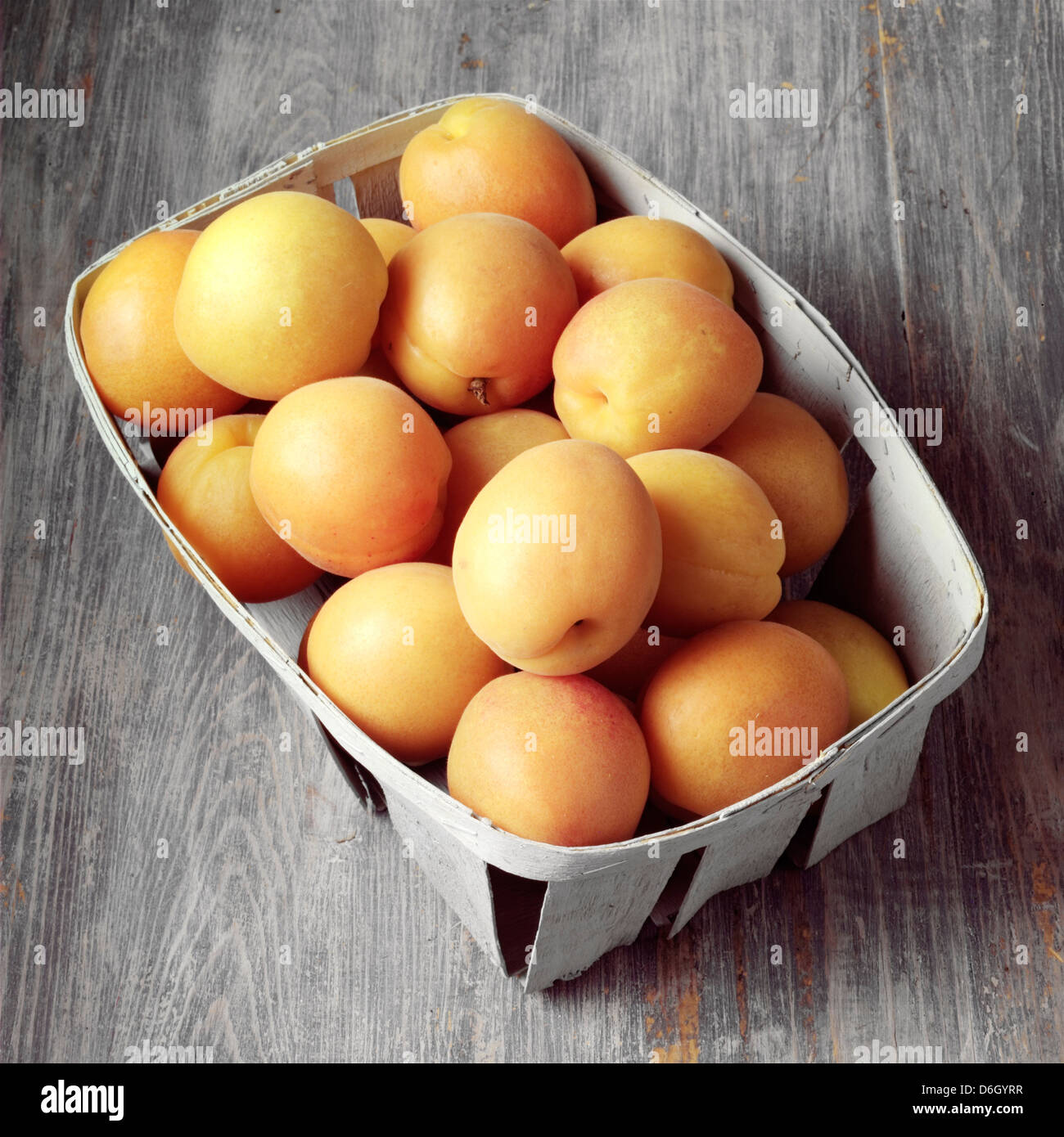 Wooden punnets hi-res stock photography and images - Alamy