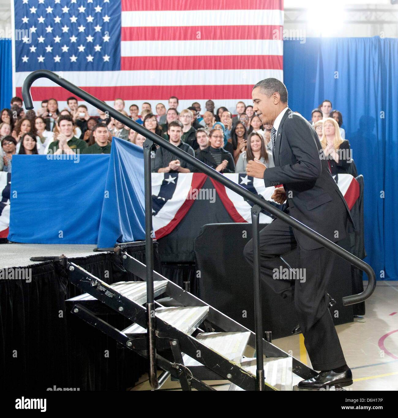 15 stars united states flag hi-res stock photography and images - Alamy