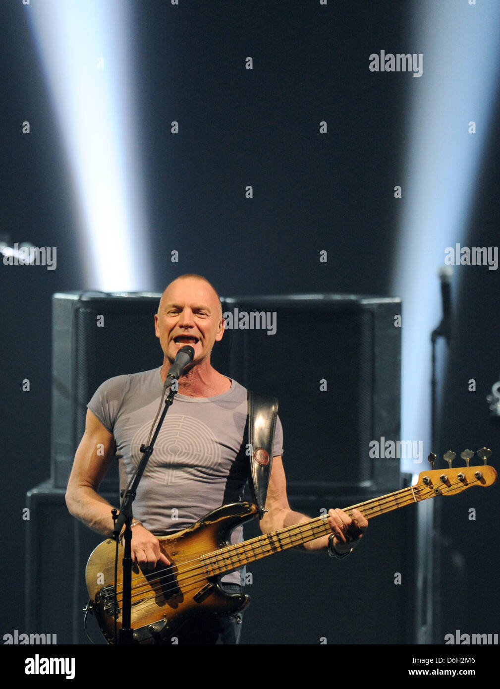 Sting gordon sumner performing hi-res stock photography and images - Alamy