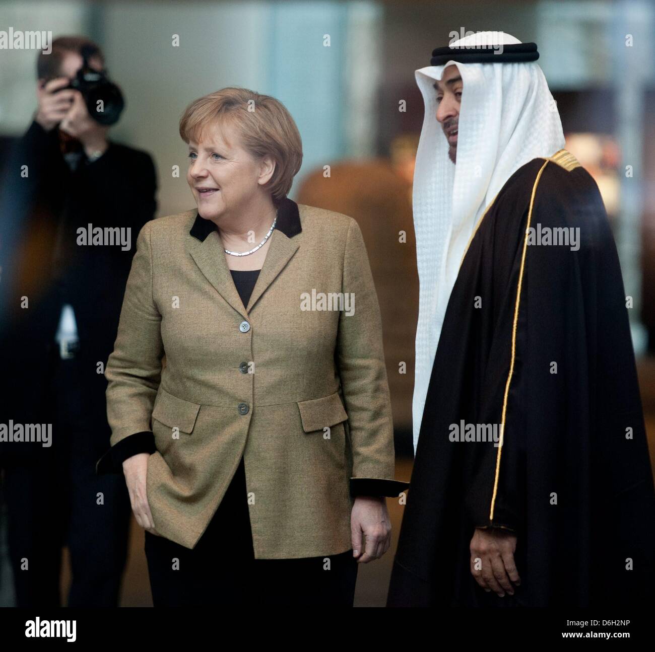 German Chancellor Angela Merkel (CDU) welcomes Crown Prince of Abu ...