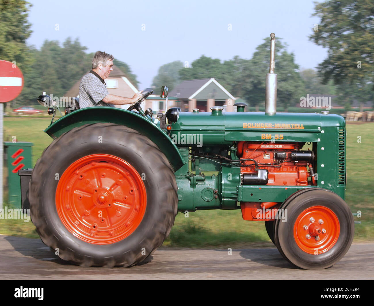 The Bolinder-Munktell BM55-3 is a powerful tractor designed for ...