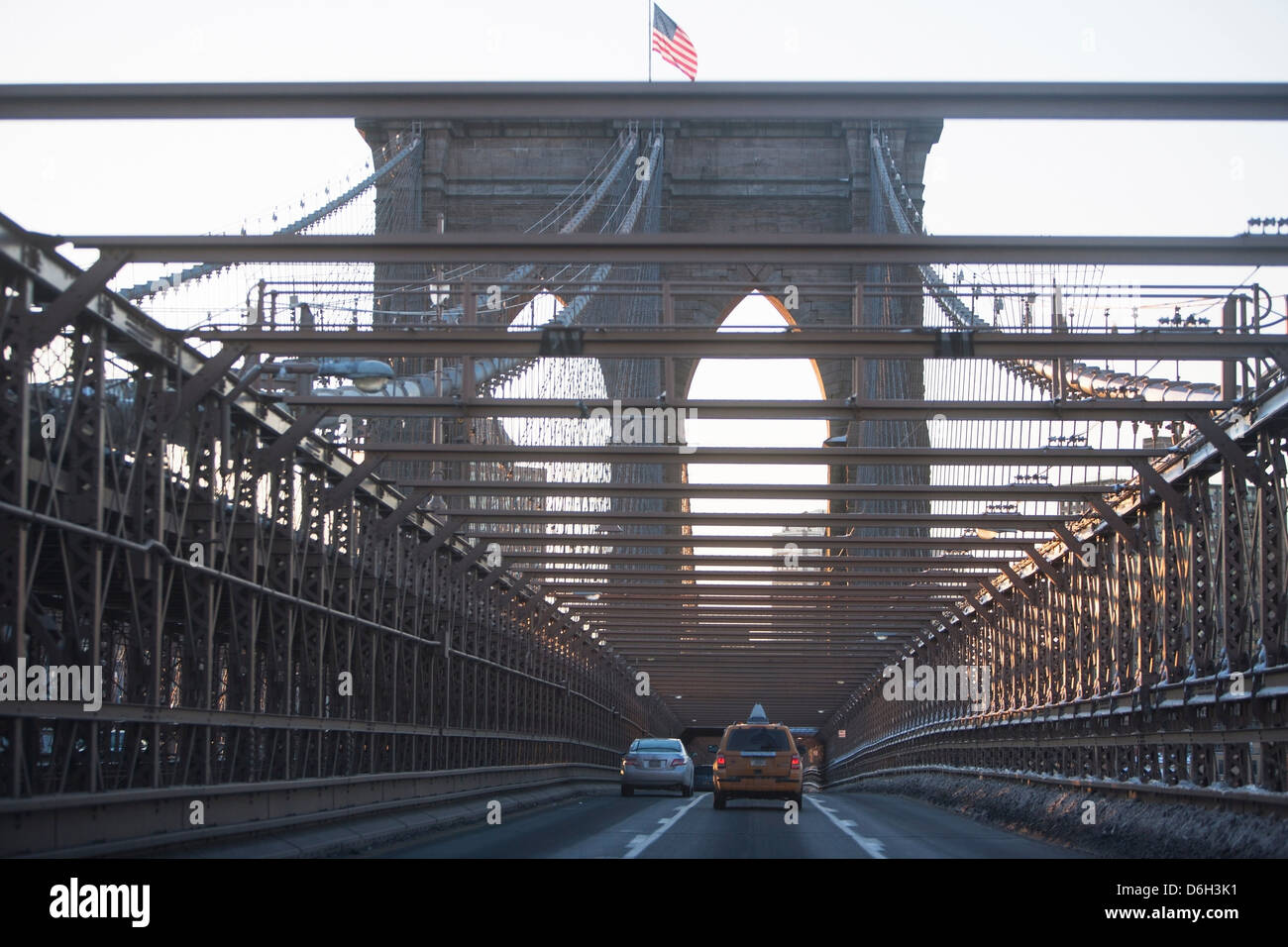 Cars driving on Brooklyn Bridge Stock Photo - Alamy