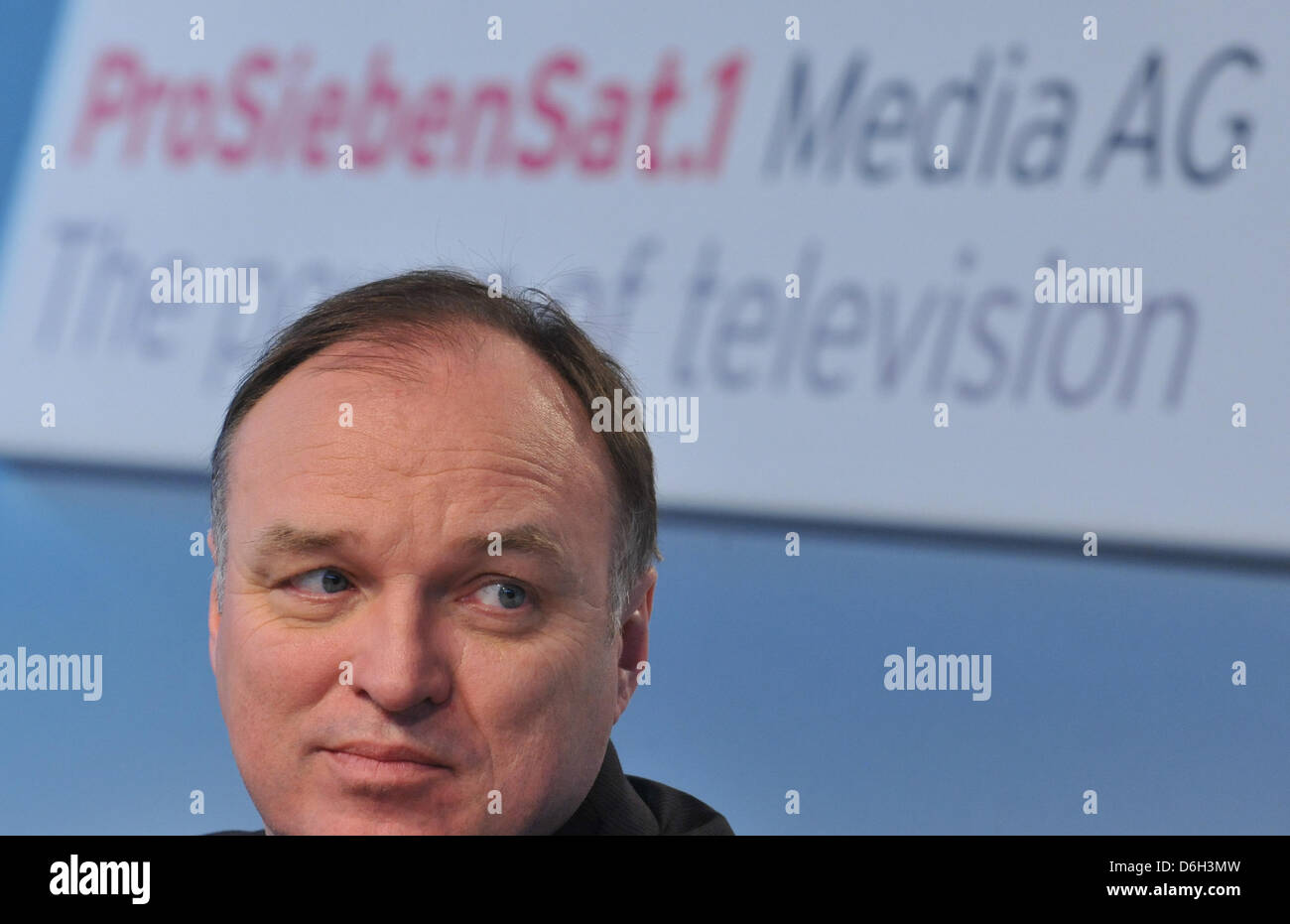 Financial statements of a company hi-res stock photography and images ...