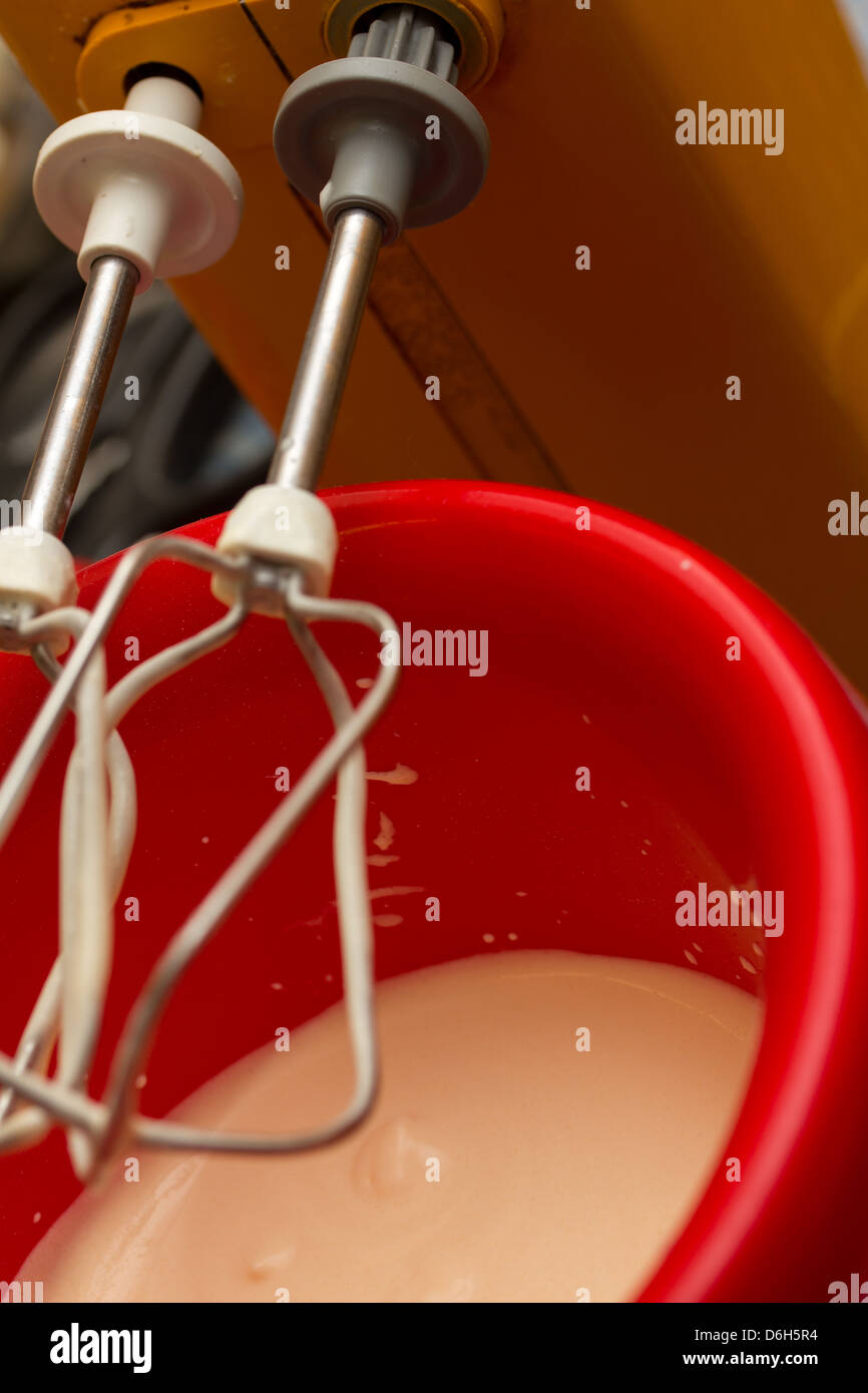 kitchen hand mixing device Stock Photo - Alamy