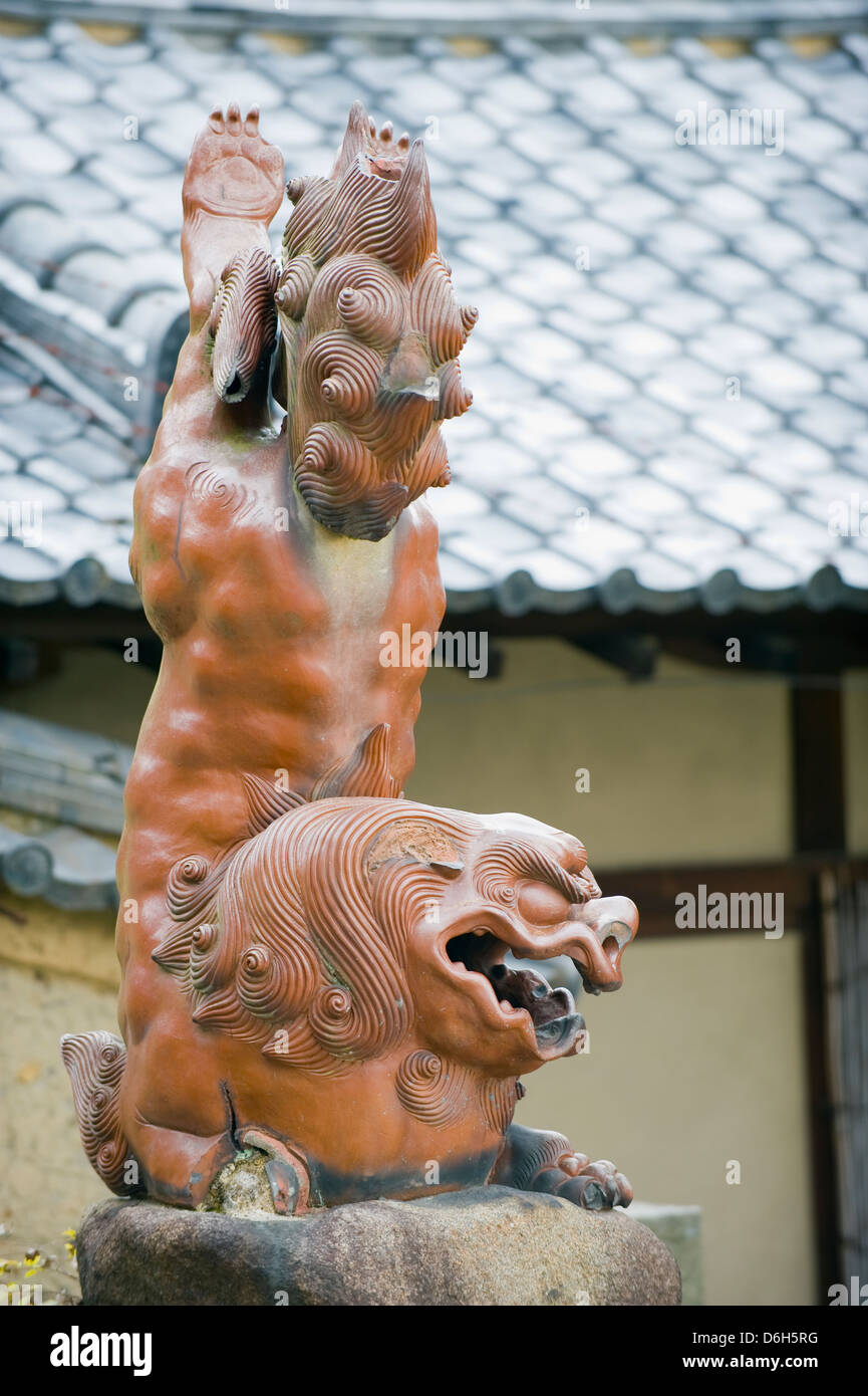 guardian dog statue at Shinnyo do Temple, Kyoto, Japan, Asia Stock ...