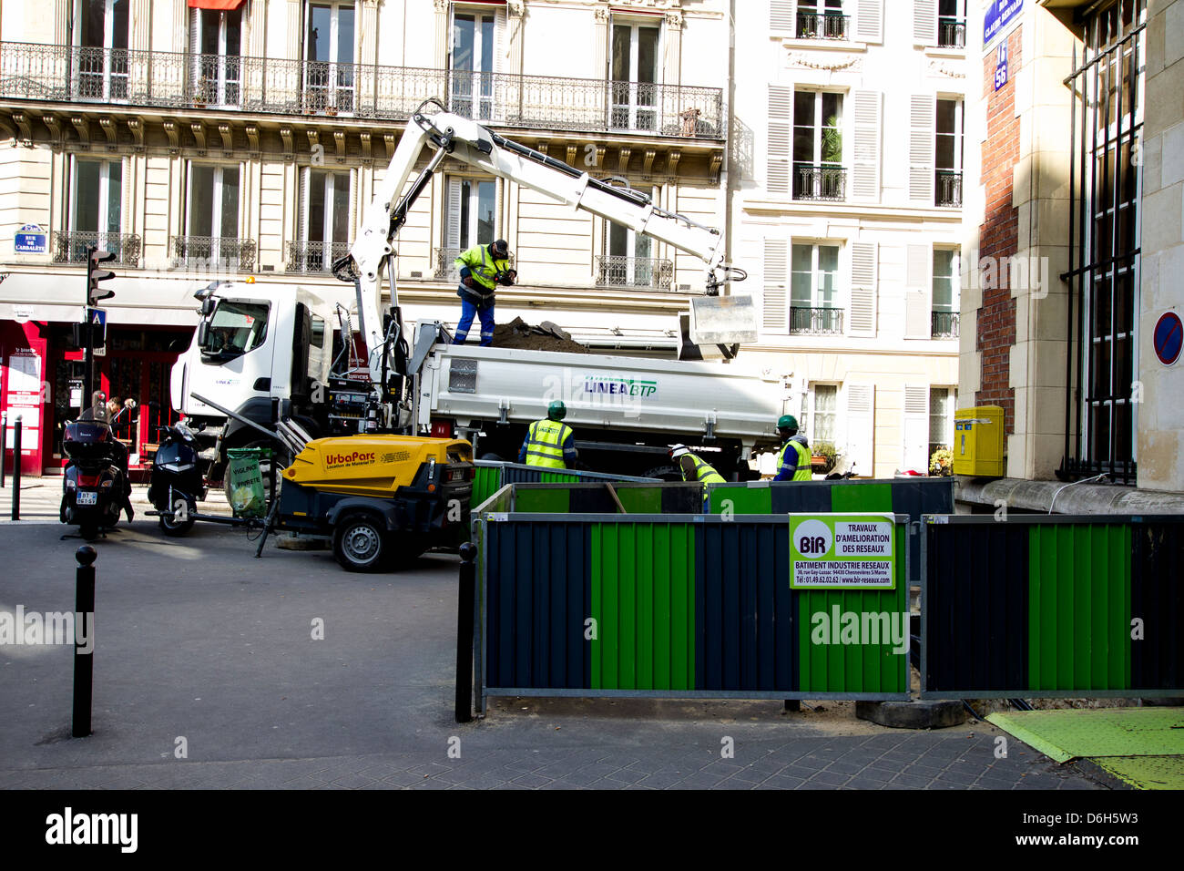 Excavation machine hi-res stock photography and images - Alamy