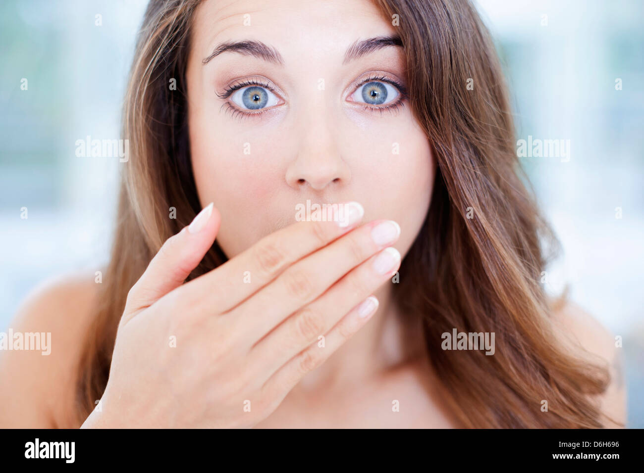 Surprised view hi-res stock photography and images - Alamy