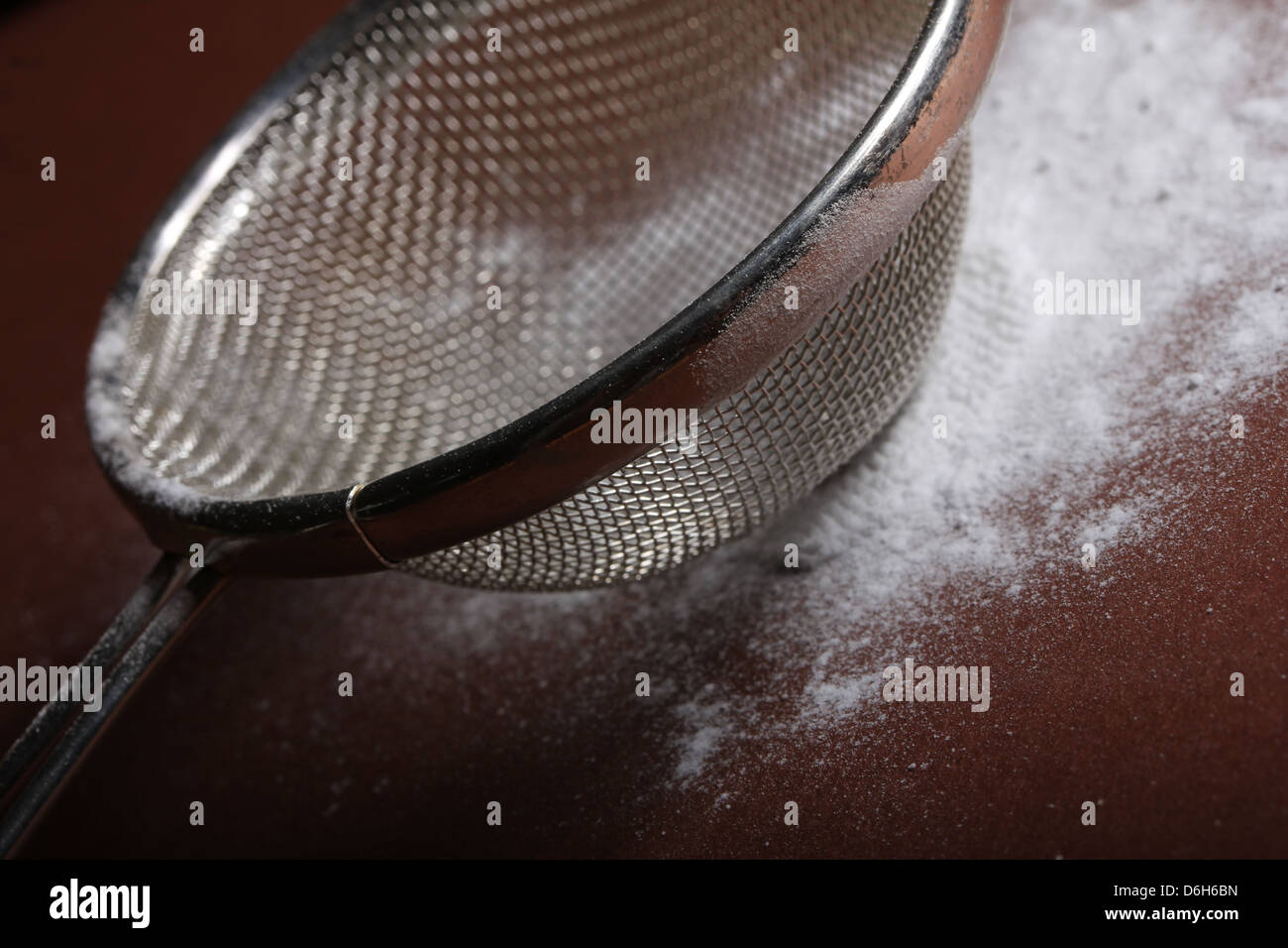 Sieve hi-res stock photography and images - Alamy