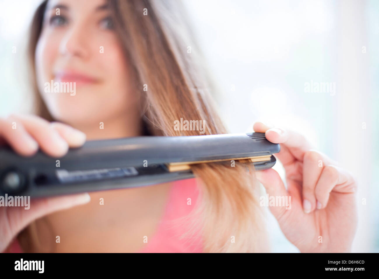 Straighteners hi-res stock photography and images - Alamy